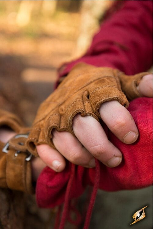 Celtic Gloves Suede Brown Medium – LARP Gear
